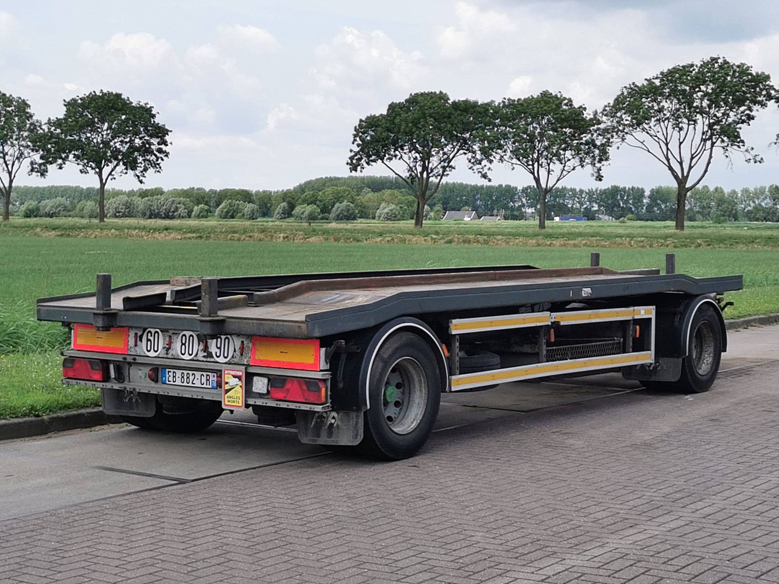 TRAX 2 AXLES CONTAINER - Kleyn Trucks