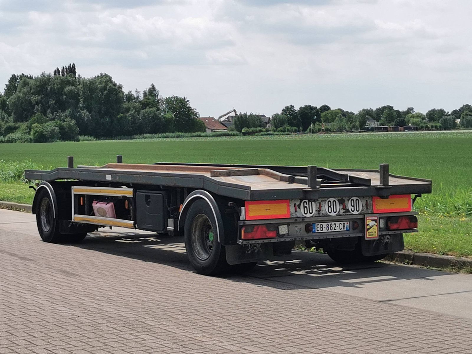 TRAX 2 AXLES CONTAINER - Kleyn Trucks