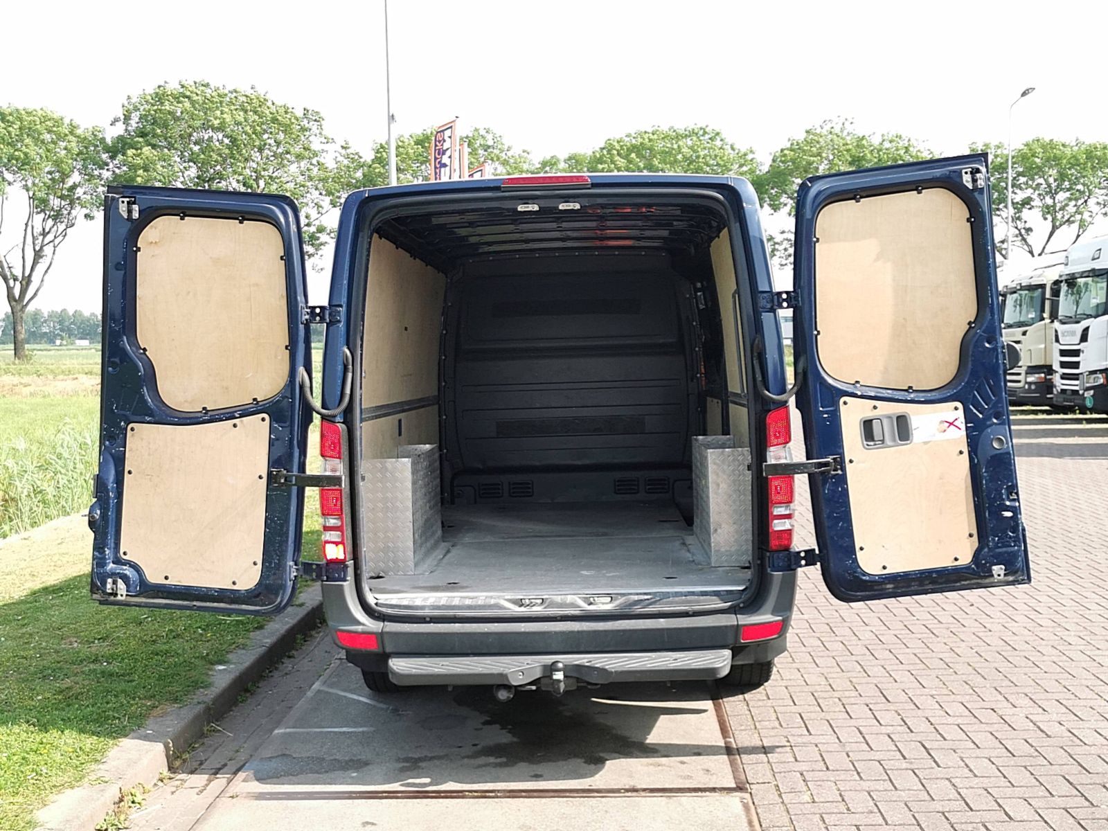 MERCEDES-BENZ SPRINTER 213 - Kleyn Vans