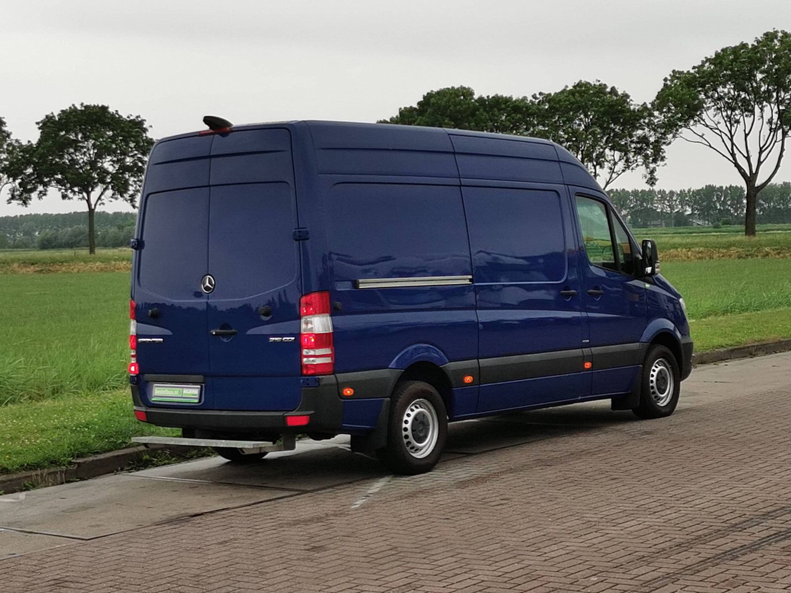 MERCEDES-BENZ SPRINTER 216 - Kleyn Vans