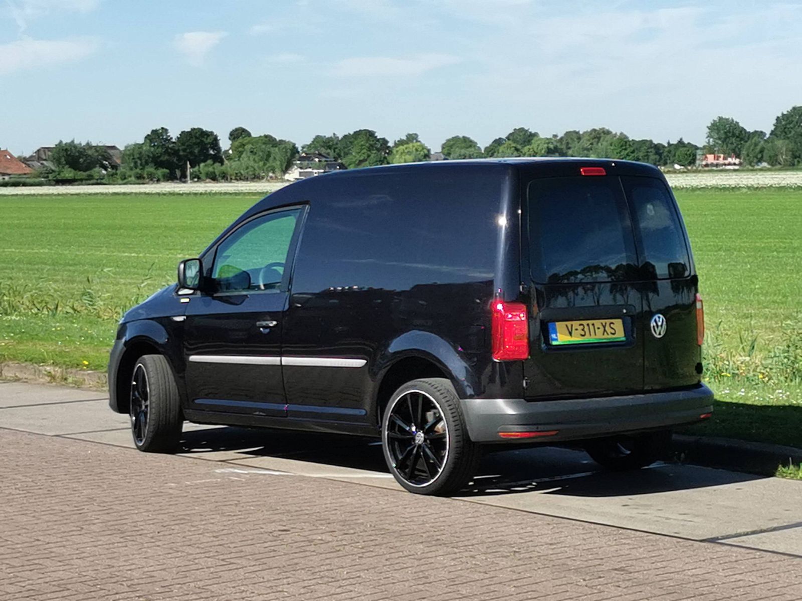 VOLKSWAGEN CADDY 2.0 - Kleyn Vans