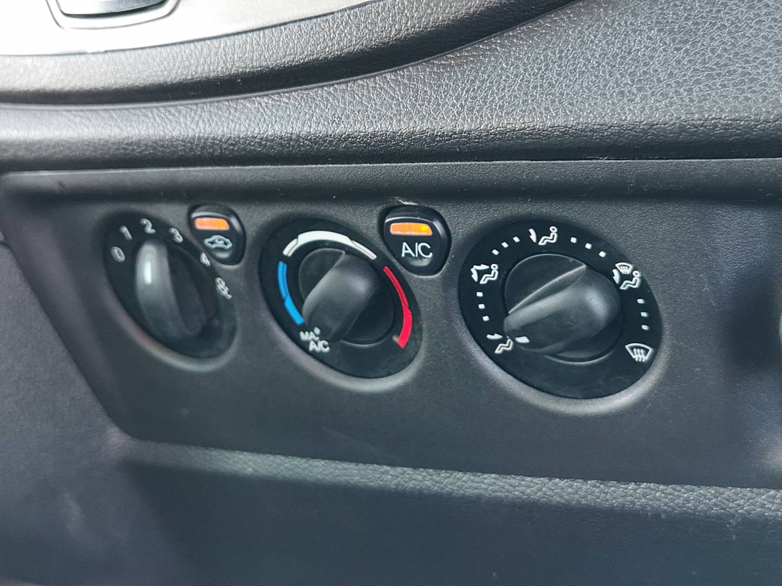 FORD TRANSIT 2.0 - Kleyn Vans