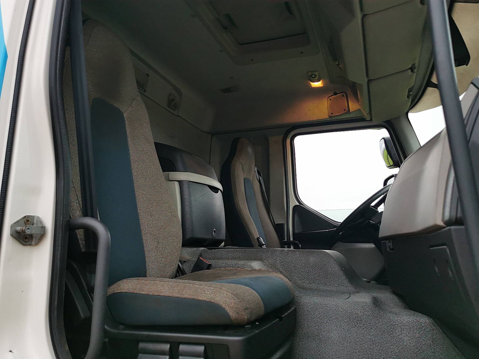 VOLVO FE 250.18 - Kleyn Trucks