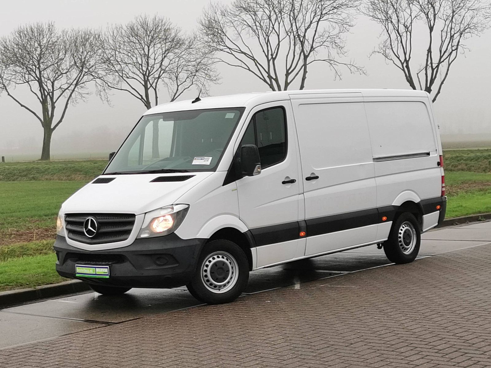 MERCEDES-BENZ SPRINTER 211 - Kleyn Vans