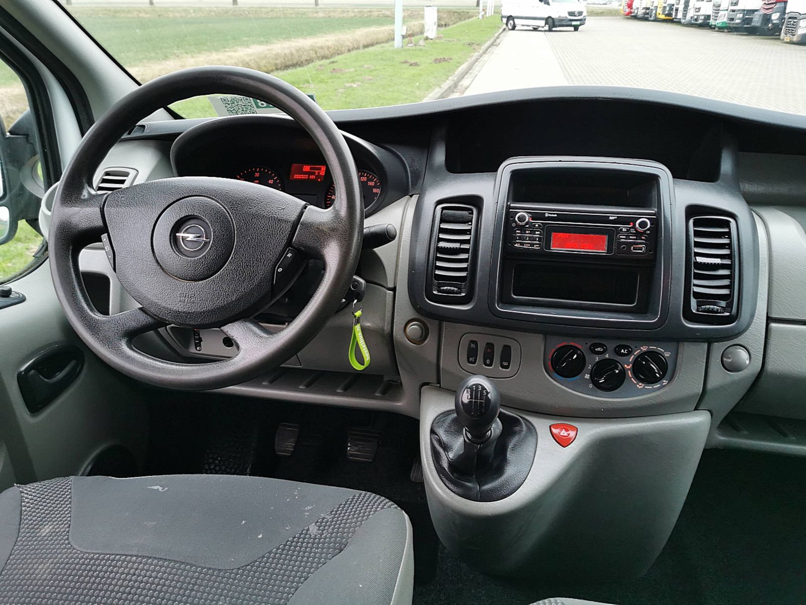 OPEL VIVARO 114PK L2 - Kleyn Vans