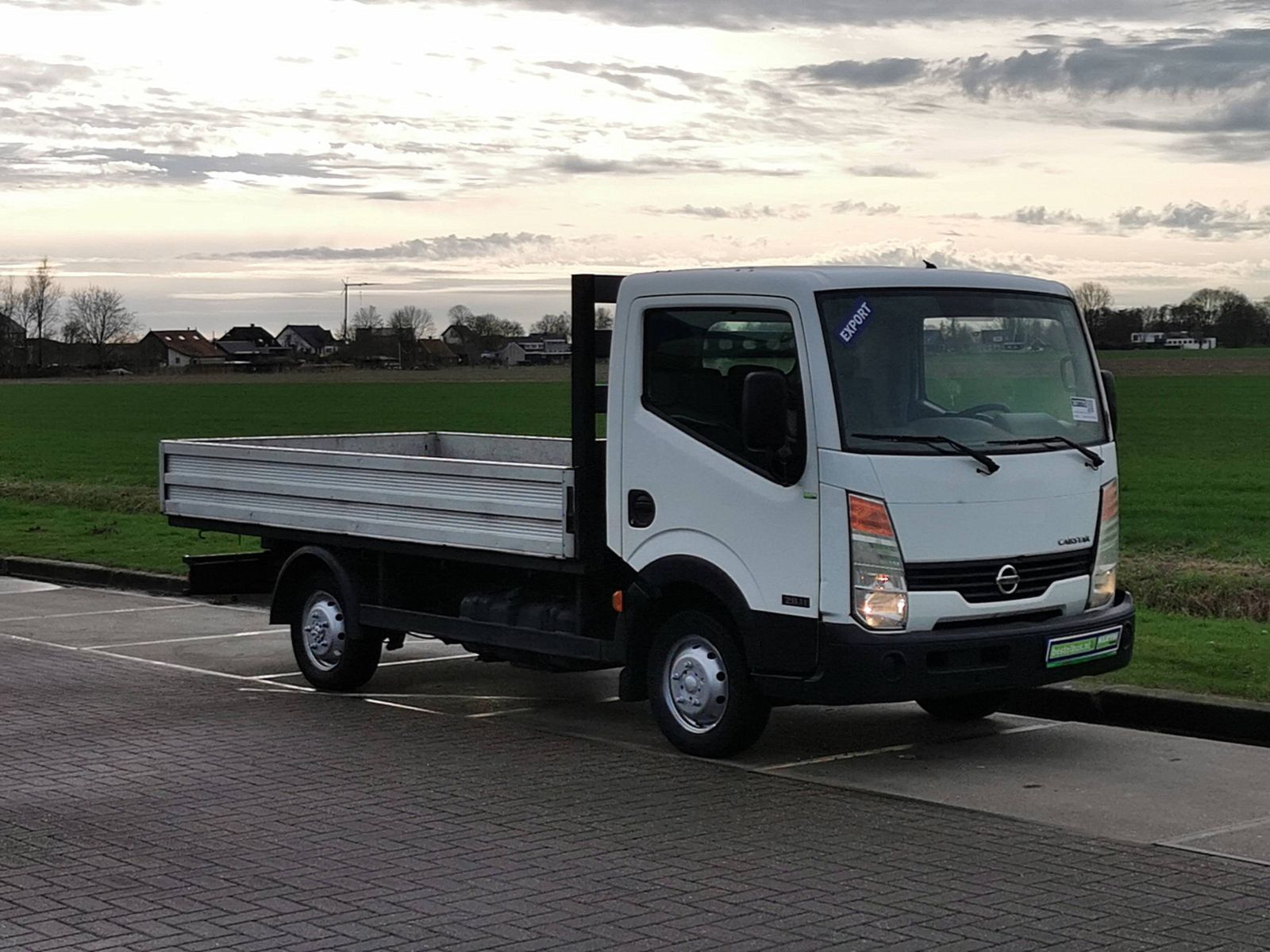 NISSAN CABSTAR 110.28-290 O - Kleyn Vans