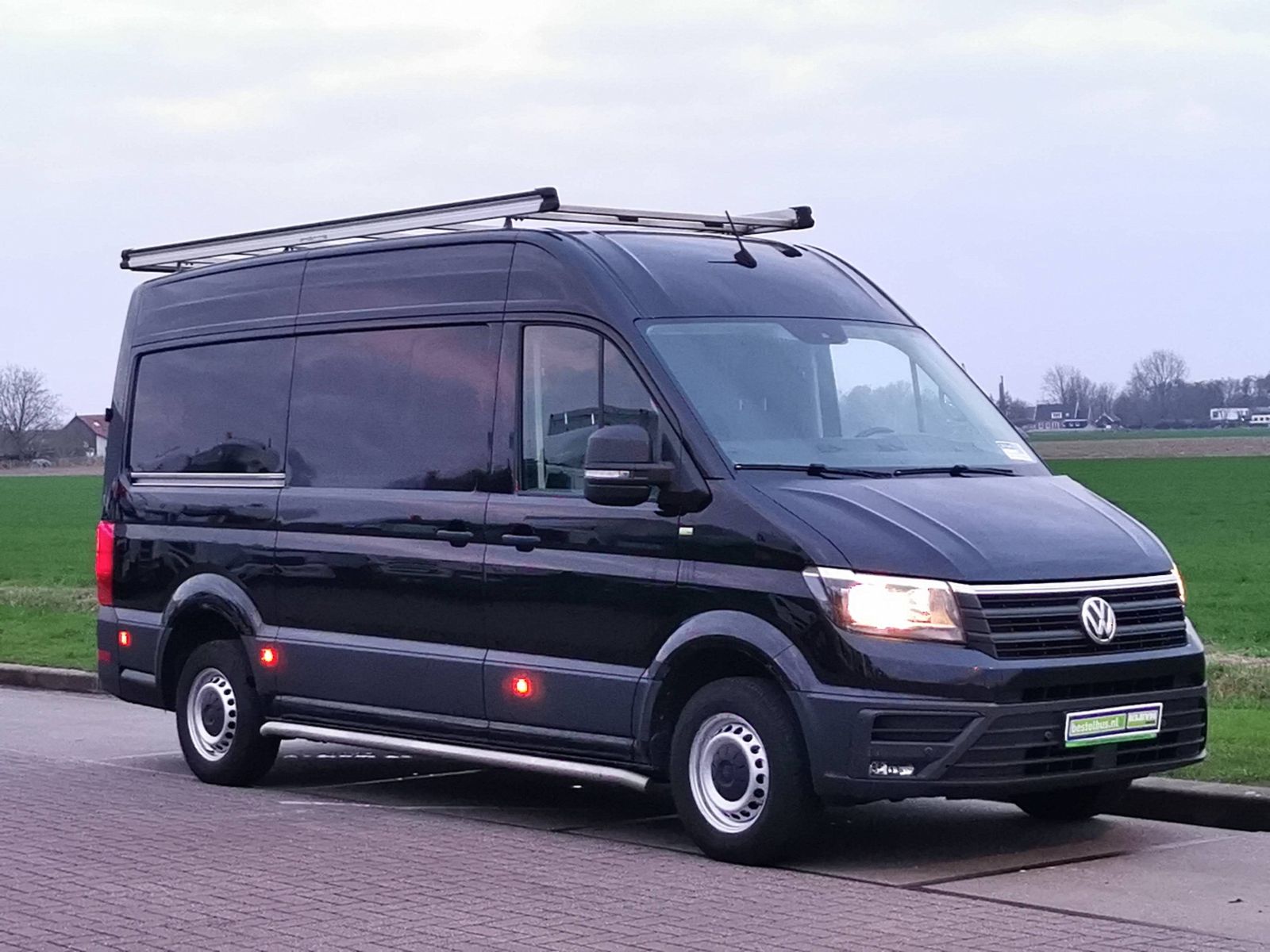 VOLKSWAGEN CRAFTER 35 2.0 - Bestelbus