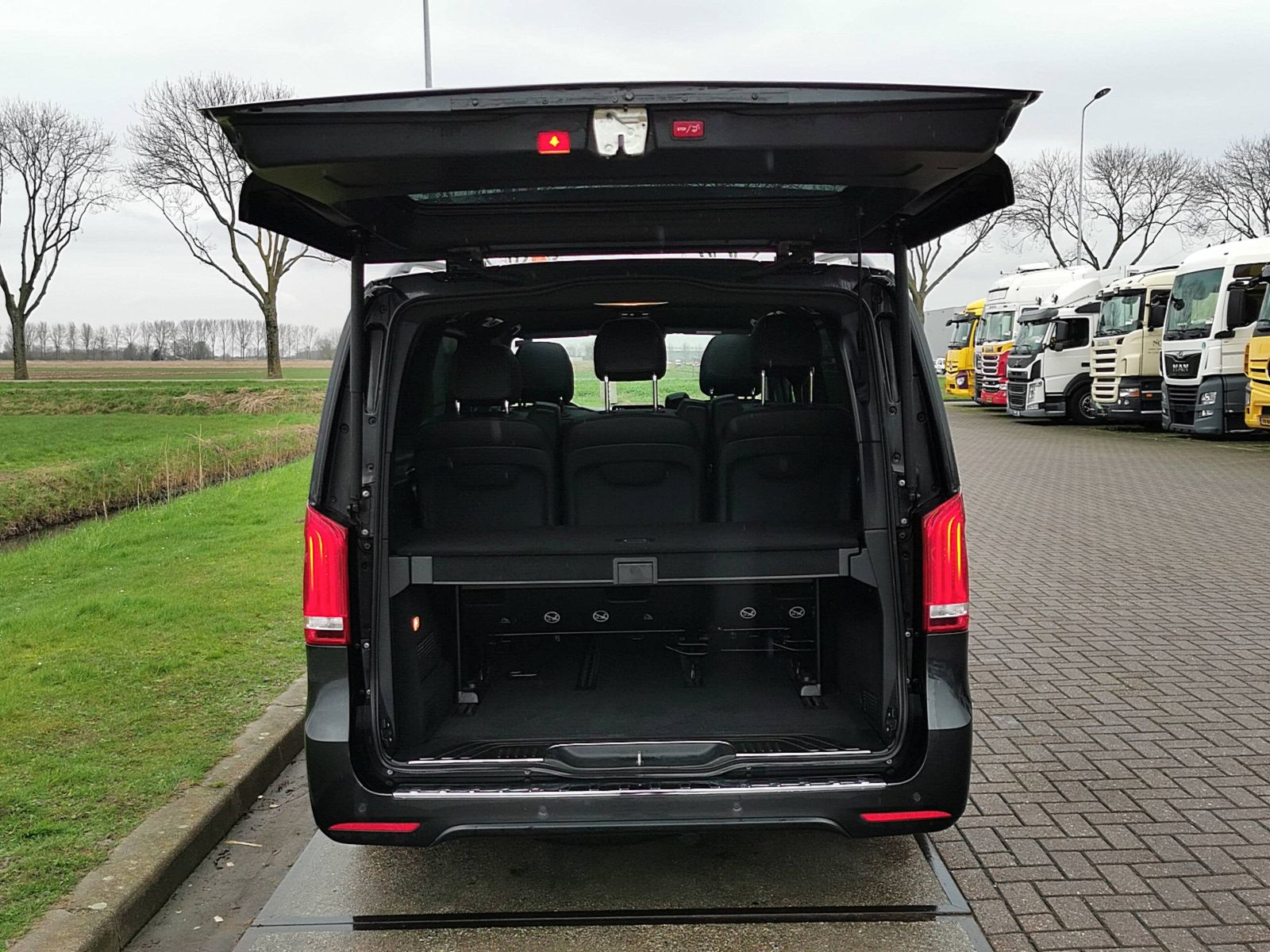 MERCEDES-BENZ V-KLASSE 300 CDI - Kleyn Vans