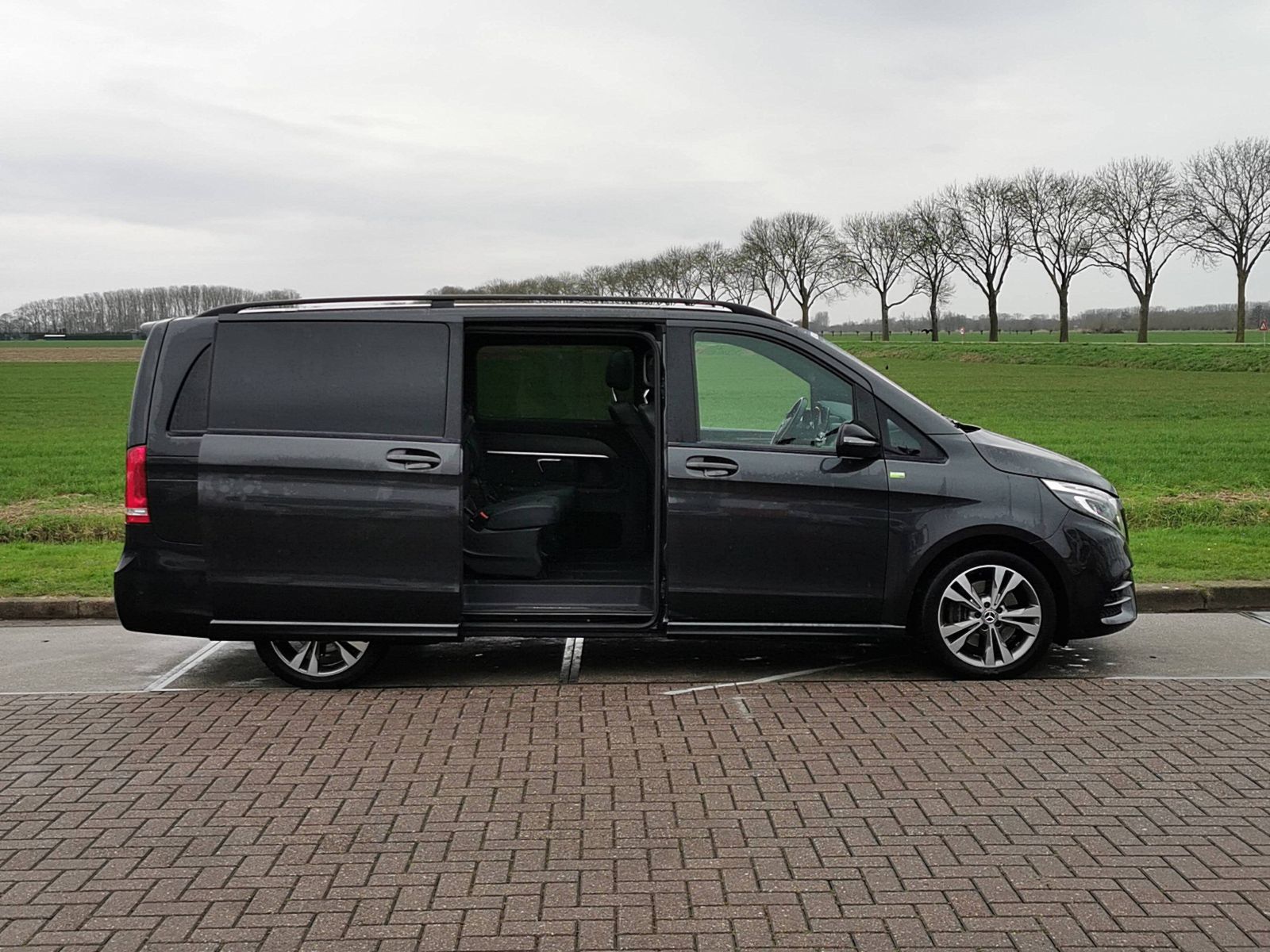 MERCEDES-BENZ V-KLASSE 300 CDI - Kleyn Vans