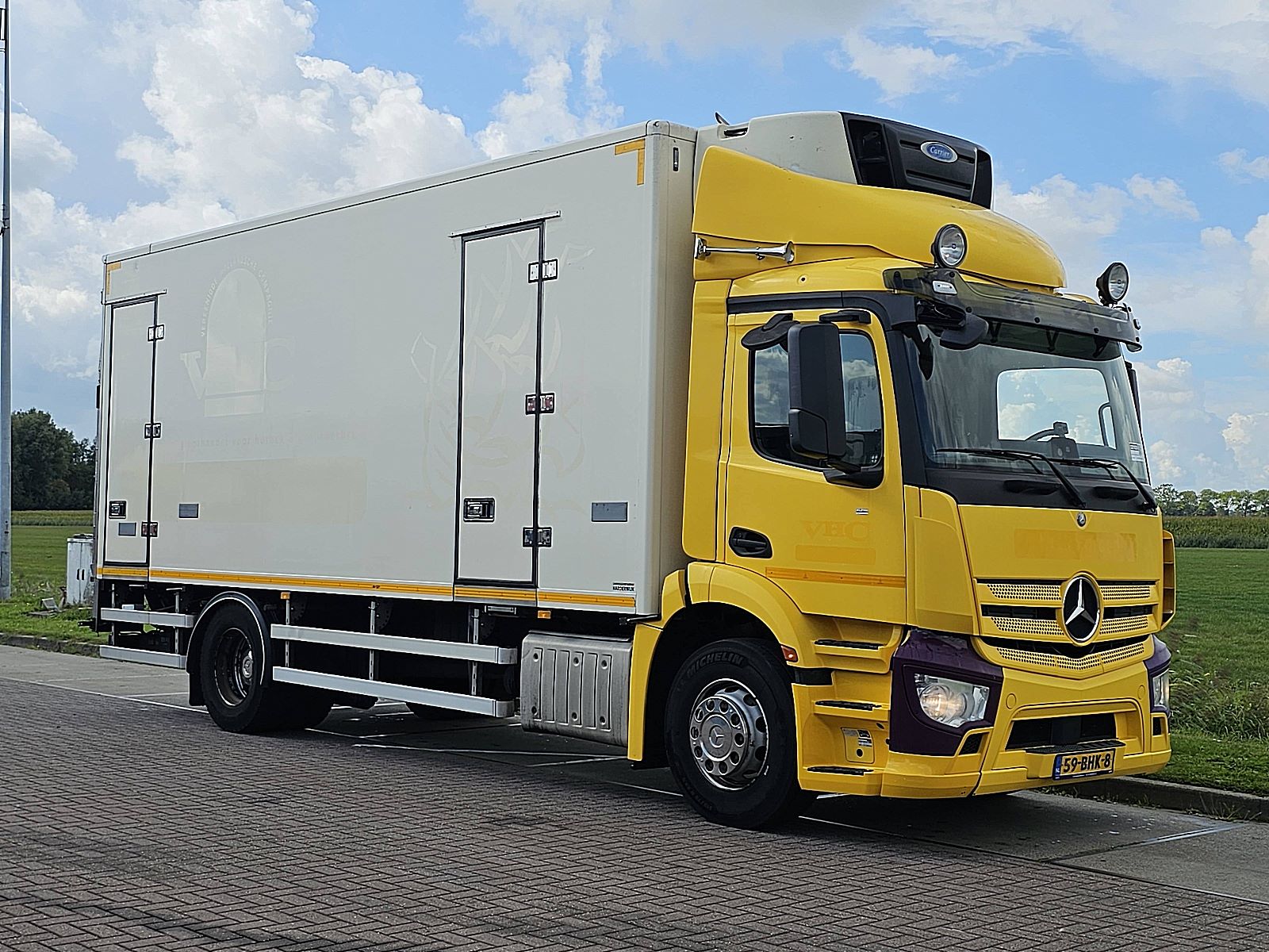 MERCEDES-BENZ ANTOS 1824 - Kleyn Trucks