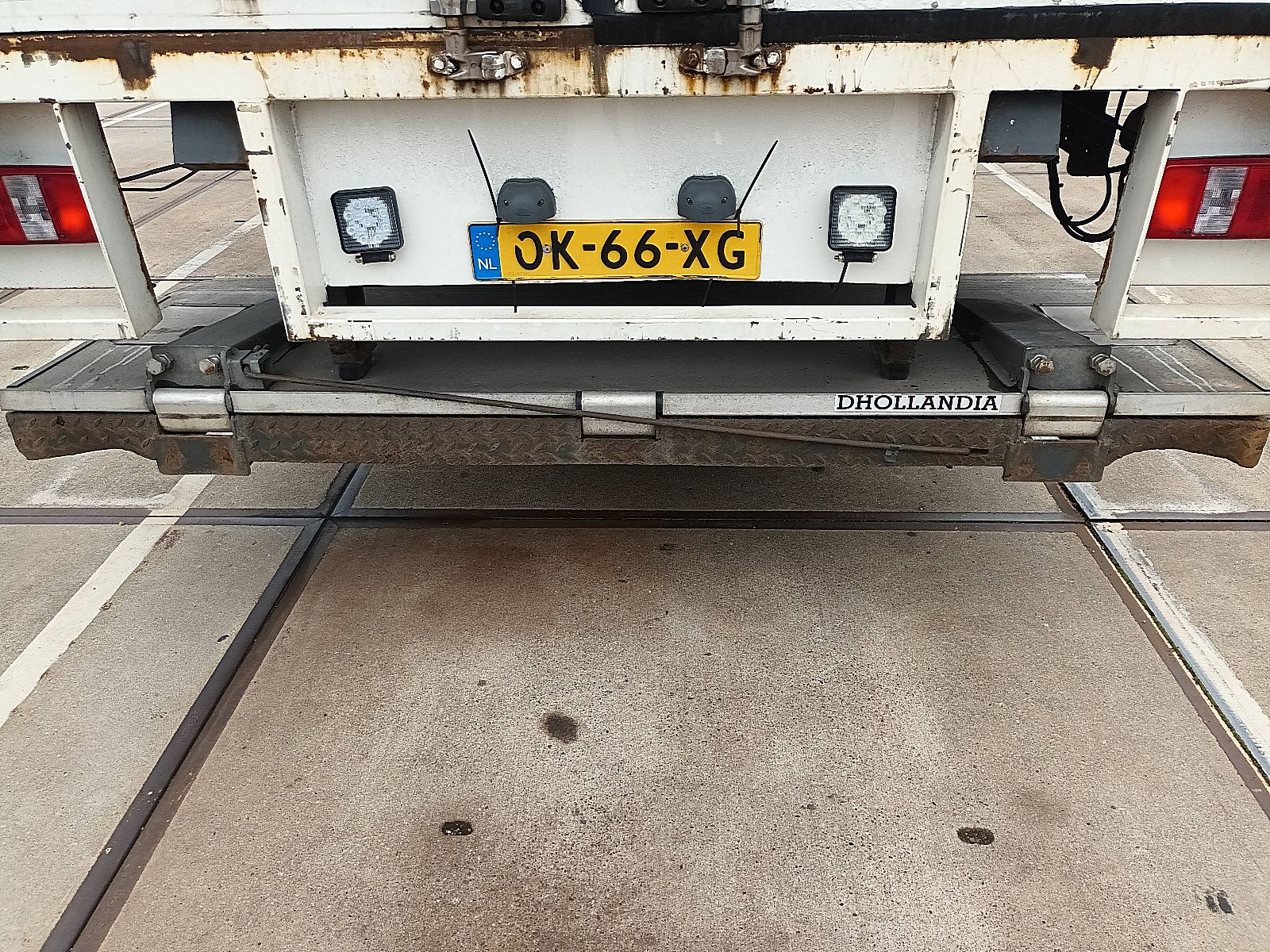 PACTON TBD 230 JOS MULDER - Kleyn Trucks